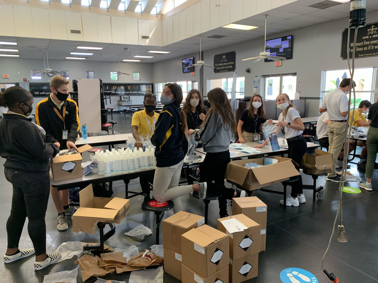 Giving back, a fundamental part of Catholic Education - Diocese of Venice