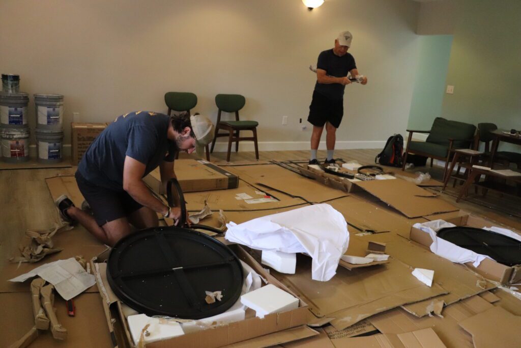 Volunteers help restore OLPH - Diocese of Venice