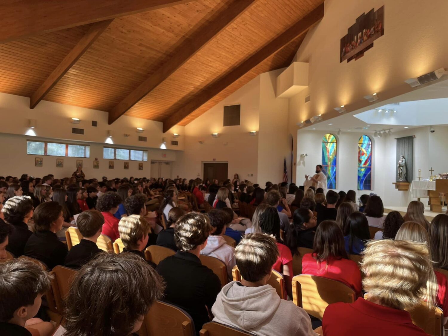 Students return to classroom - Diocese of Venice