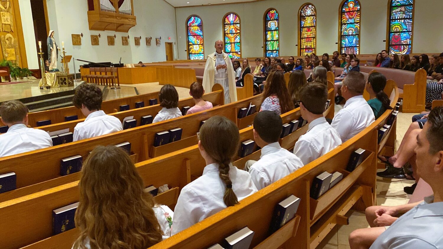 Marian Devotional Project begins in schools - Diocese of Venice