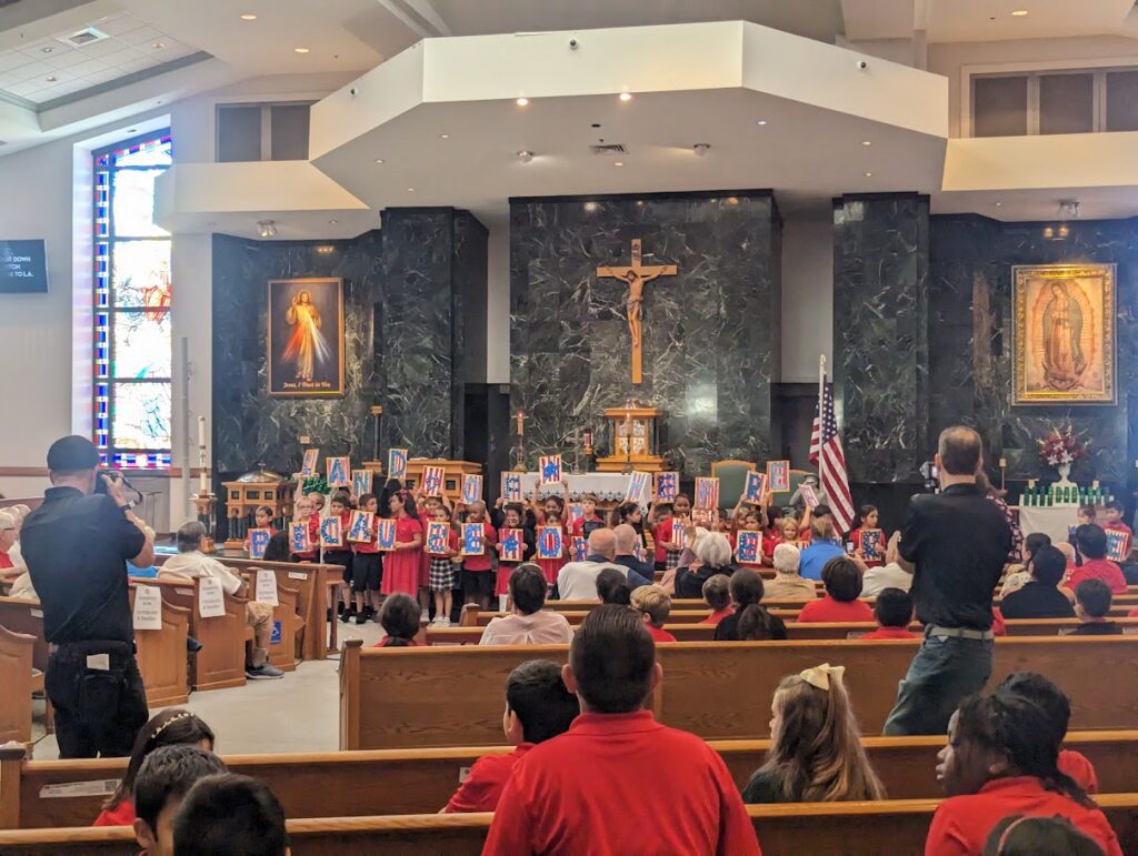 Diocesan schools honor our veterans - Diocese of Venice