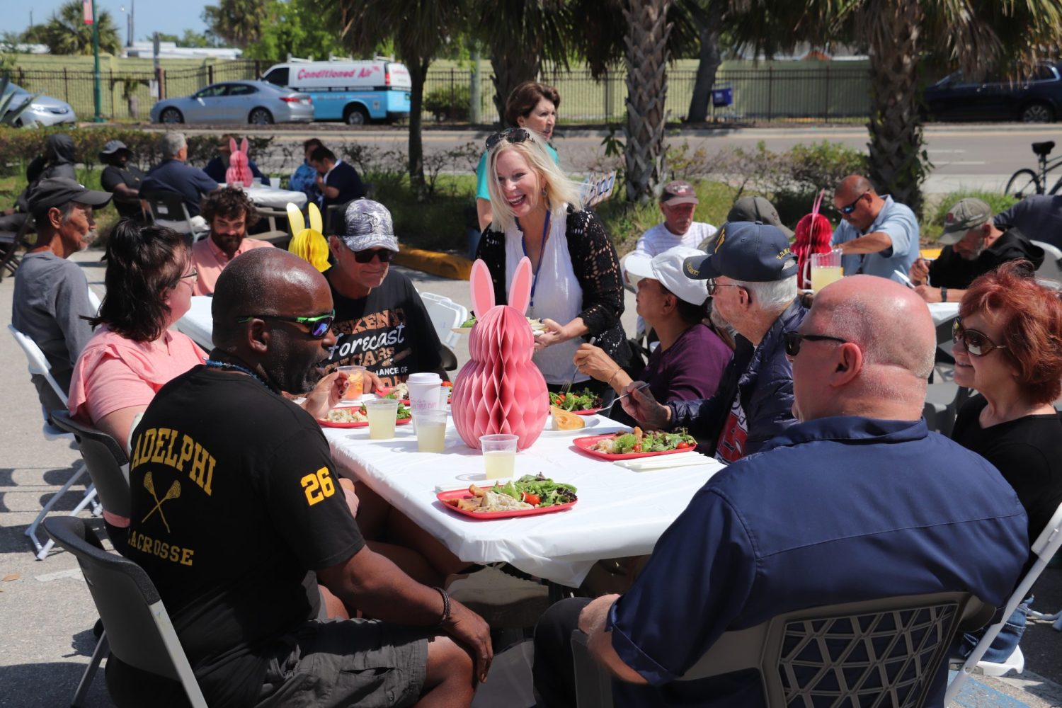 Easter meal shared with homeless in Naples - Parish partners with ...