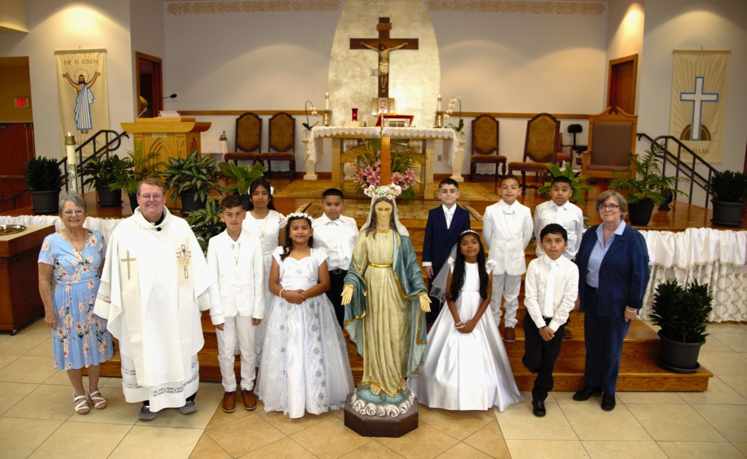 May Crownings Honor Mary - Diocese of Venice