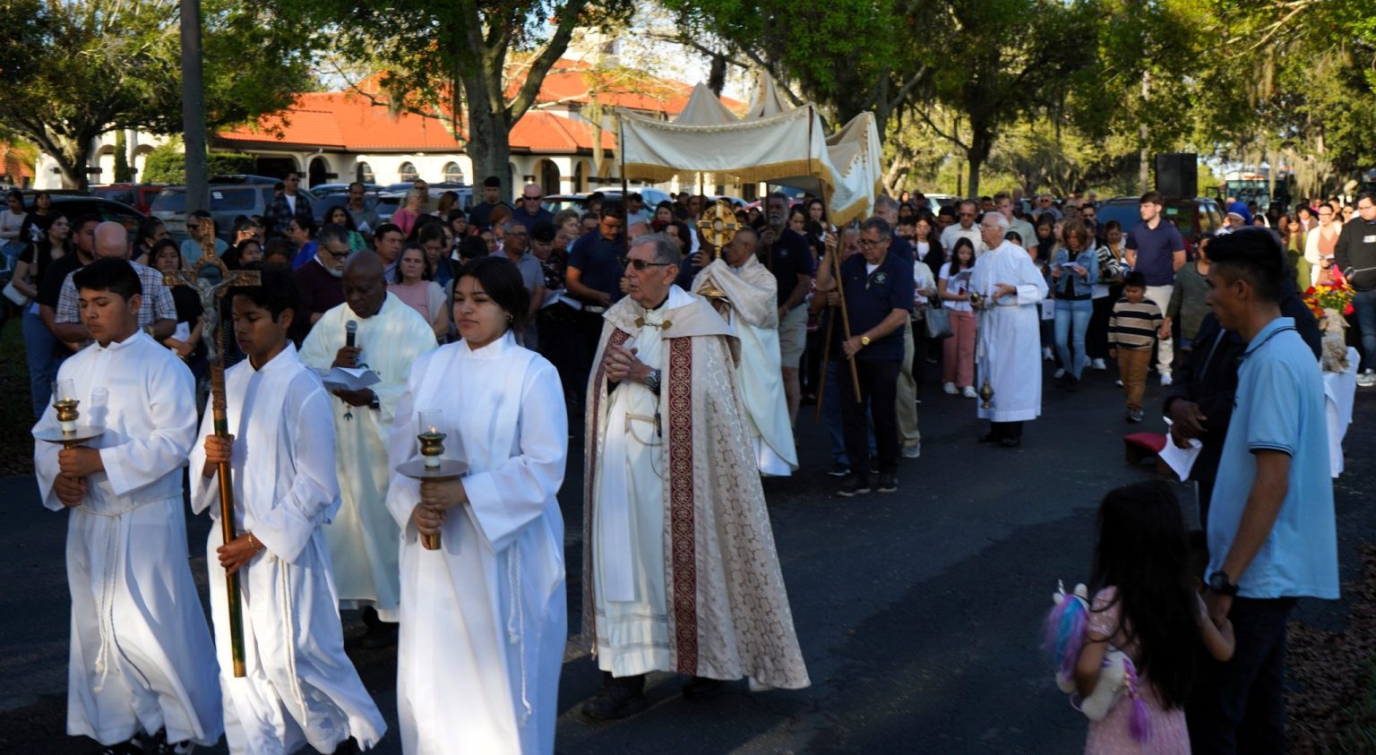 One-day Eastern Deanery Eucharistic Pilgrimage a huge success - Diocese ...